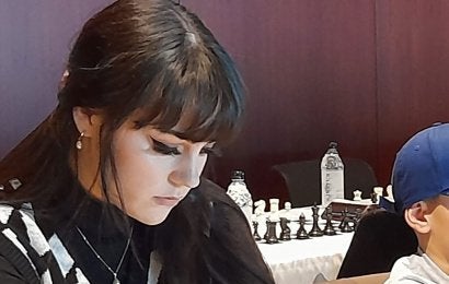 23-year-old British female chess twitch streamer lularobs (Tallulah ...