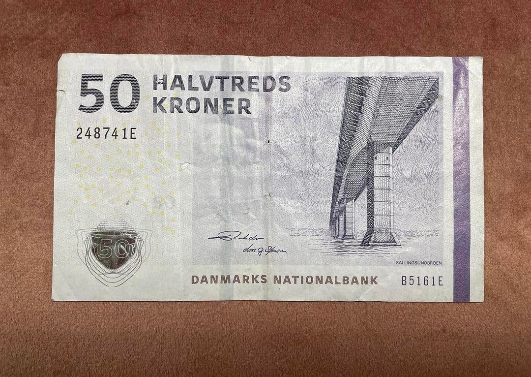 Hello everyone, Im a banknote collector from Kosovo and i wanted to ...