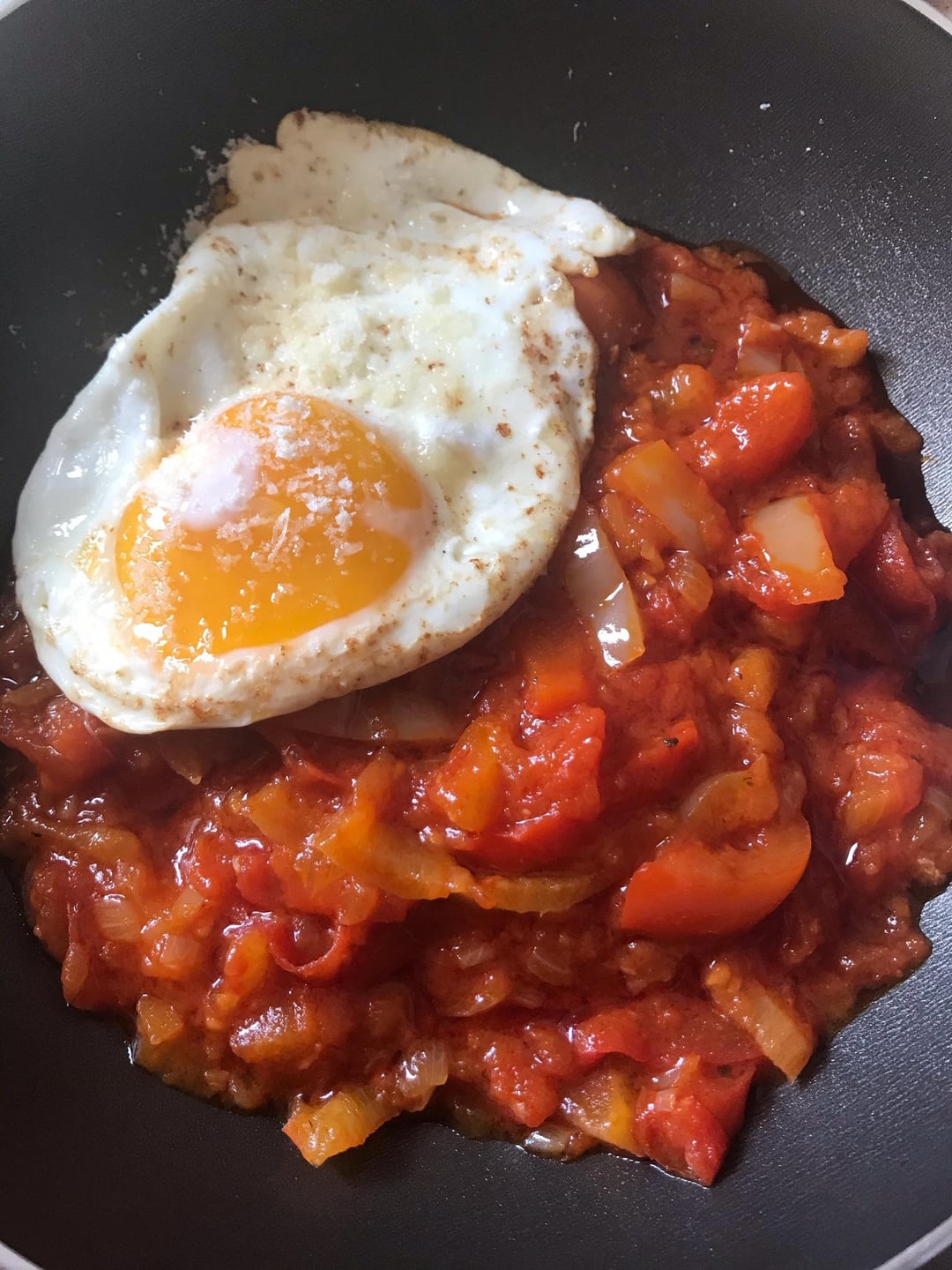 Letcho or the hungarian Shakshuka - EUROPE SAYS